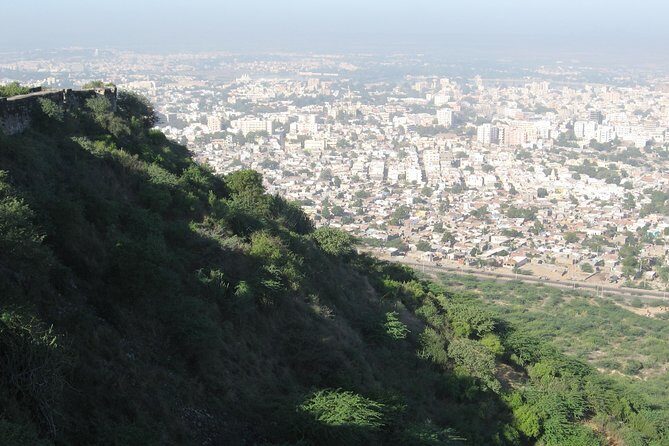 02 Nights & 03 Days Tour of Bhuj - Key Points