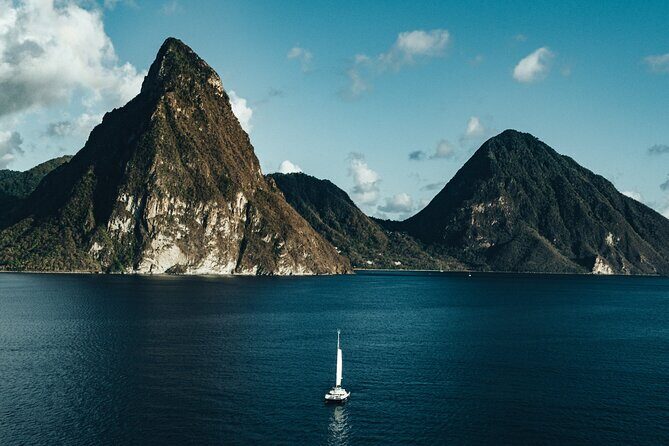 1/2 Day Private Catamaran out of Soufriere - Key Points