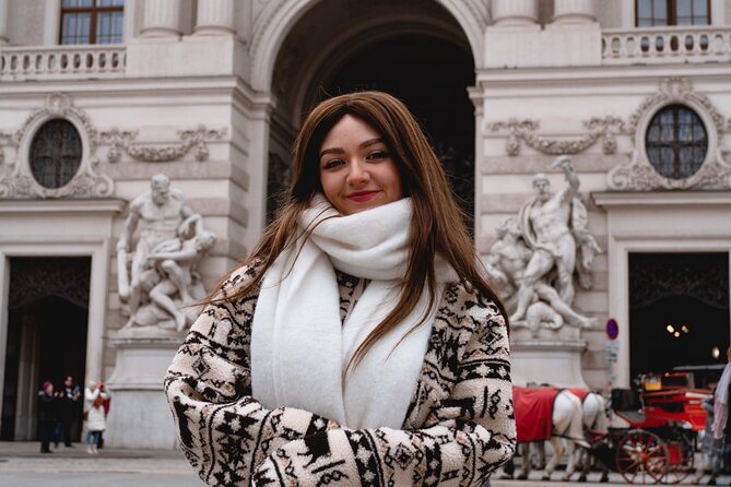 1.5 Hour Cinematic Style Portrait Photoshoot and Tour in Vienna - Who Will Love This Tour?