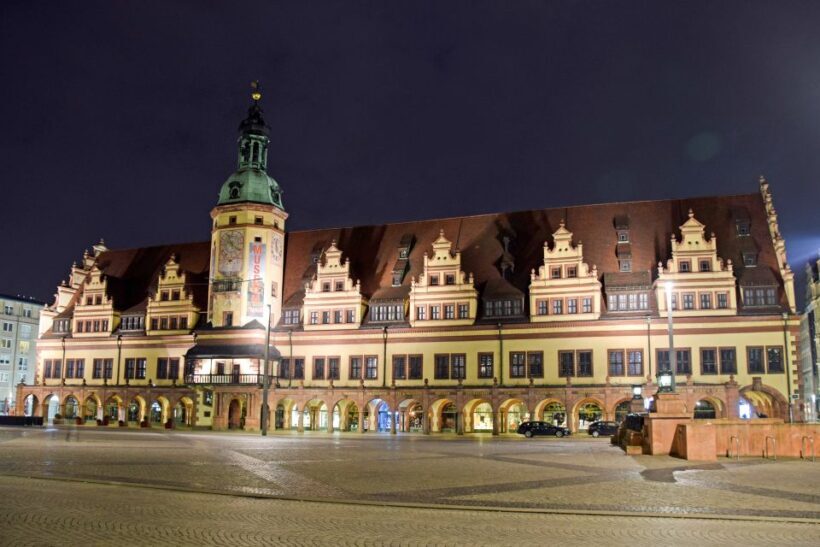 1.5-Hour Historical Tour of Leipzig with Costumed Guide - The Sum Up: A Fun, Authentic Nighttime Experience