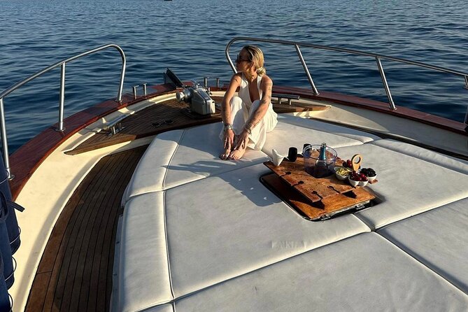 1.5-Hour Shared Sunset Cruise From Positano With Drinks & Snacks - Captains Hospitality and Memorable Moments