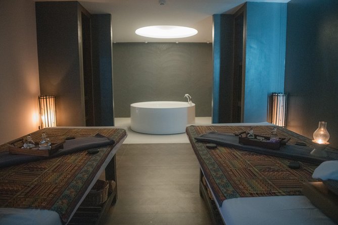 1.5 Hours Traditional Thai Massage with Herbal Compress - Free Transportation - The Experience in Detail
