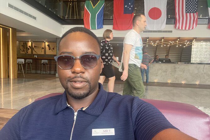1.Cape Town Airport Transfer (&Private tour trips during yo Stay) - FAQ: Practical Questions About the Service