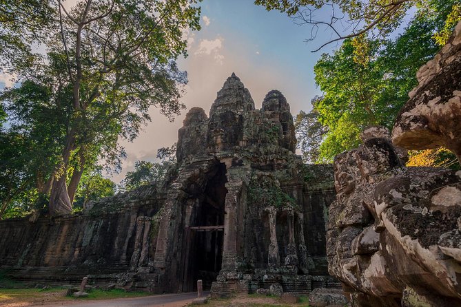 1-Day Amazing Angkor Wat Tour with Sunset & All Interesting Major Temples - FAQ