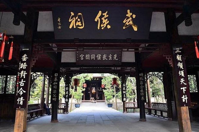 1-Day Chengdu Layover Tour: Leshan Giant buddha with Round Airport Transfer - Pricing and Value