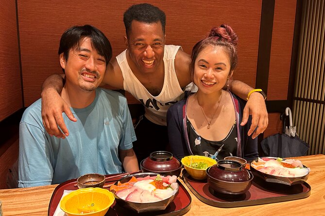 1-Day Hakata Walking Tour - Relaxing in Ohori Park