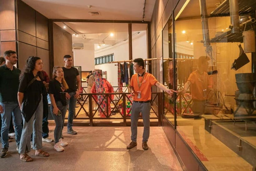 1 Day/Half Day Hanoi City Tour With Limousine Bus & Lunch - FAQ