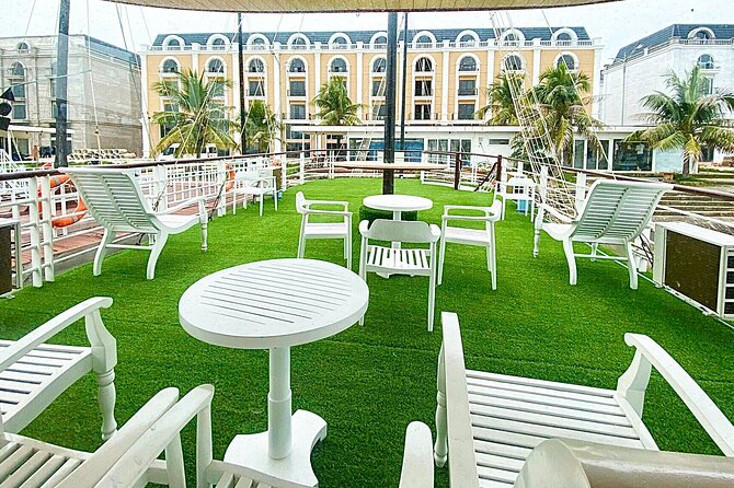 1 Day Halong Cruise Tour with Transfer and early return to Hanoi - The Return and Additional Hanoi Exploration