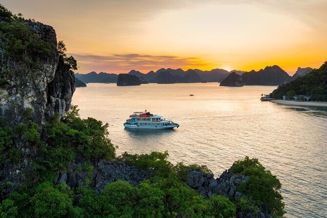 1-Day Halong Luxury Cruise,Buffet Meal,Sunset Party,Cave & Island - The Itinerary in Detail: What You Can Expect