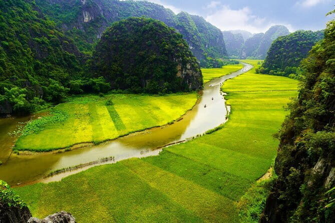 1 Day Luxury Ninh Binh Day Tour Hoa Lu Tam Coc and Mua Cave - Practical Tips and Considerations