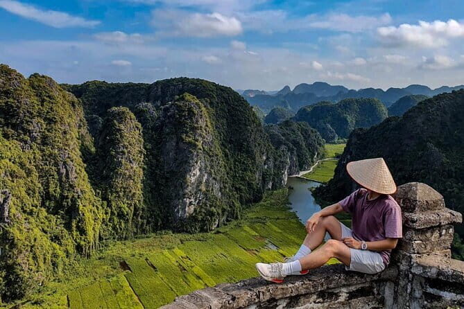 1 Day Luxury Ninh Binh Day Tour Hoa Lu Tam Coc and Mua Cave - Authentic Experiences and Authenticity