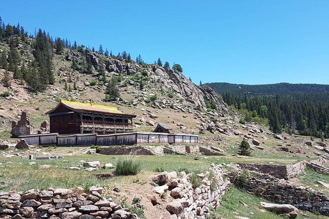 1 Day Manzushir Monastery & Hiking to Tsetsee Gun (Bogd Khan Summit) - FAQ