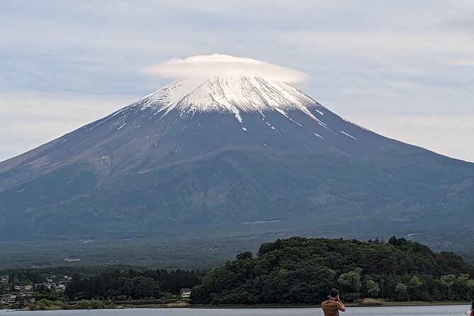 1 Day Private Mt Fuji & Lake Kawaguchiko English Speaking Driver - Tour Highlights