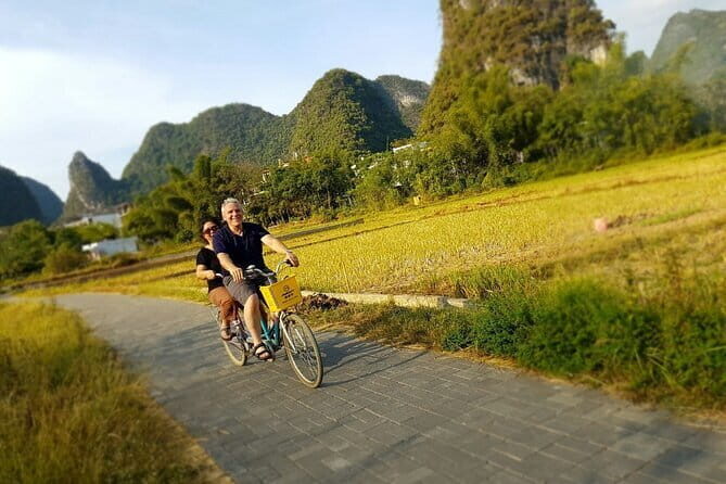 1-Day Private Yangshuo Bicycle Tour along Ten-Mile Gallery - A detailed look at what to expect from this Yangshuo bicycle adventure