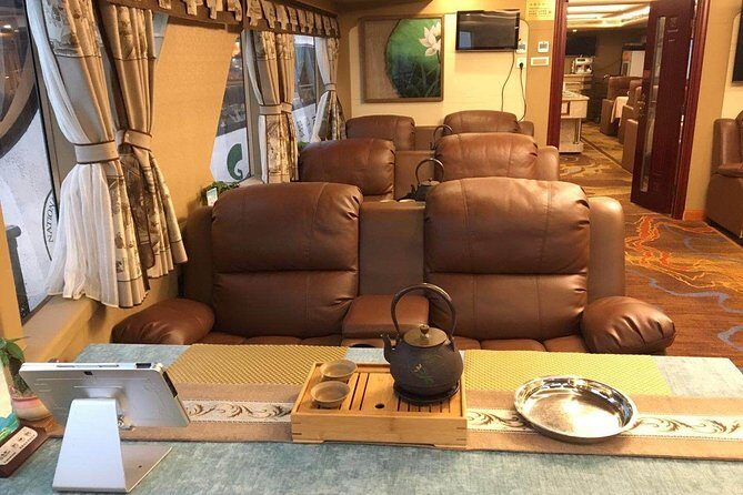 1 Day Relaxing Li River Cruise Private Tour with the 4 Star Luxury Boat VIP Room - An In-Depth Look at the Cruise Experience