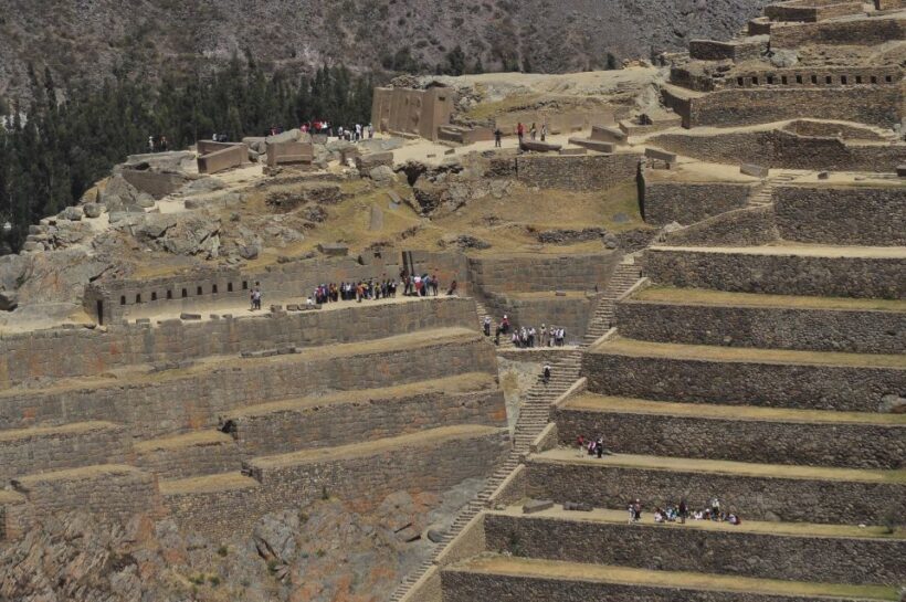 1 Day - Sacred Valley VIP Included Moray - Stop 1: Chinchero – Art, Market & History