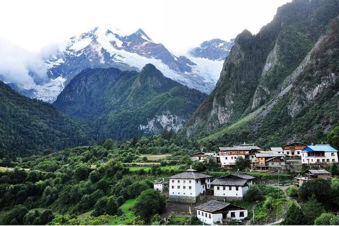 1-Day Shangri-La Private Tour: Potatso National Park and Baiji Temple - Final Thoughts: Who Is This Tour For?
