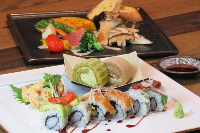 1-Day Snow Monkeys & Snow Fun in Shiga Kogen Tour - Visiting Jigokudani Monkey Park