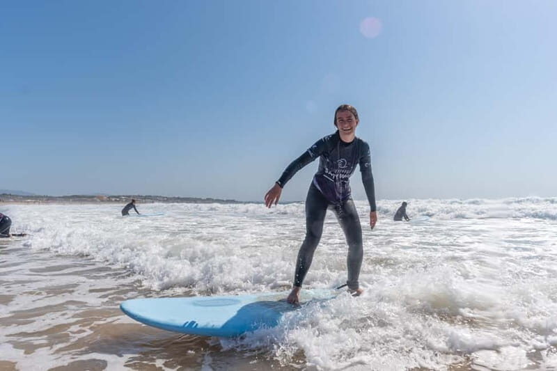 1 day surf lesson - Introduction: Surfing in the Algarve – A Great First Wave