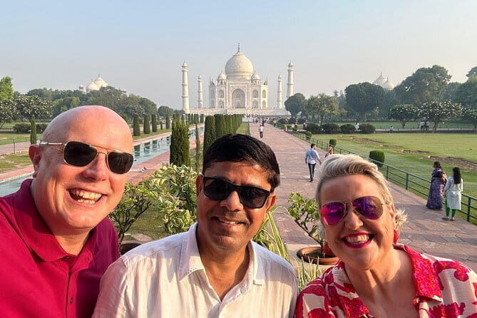 1 Day Tour from Delhi Taj Mahal and Agra Fort by Private Car - The Sum Up