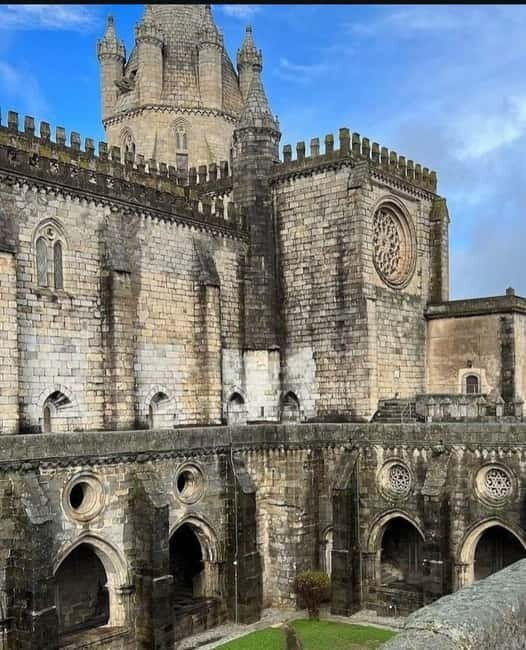 1-day tour of Évora and Setúbal - Évora: Where History Comes Alive
