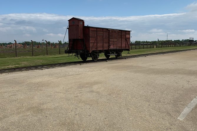 1 Day Trip Auschwitz-Birkenau Memorial and Museum Guided Tour From Krakow - Highlights of the Experience