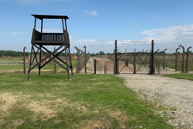 1 Day Trip Auschwitz-Birkenau Memorial and Museum Guided Tour From Krakow - Guided Tour Details