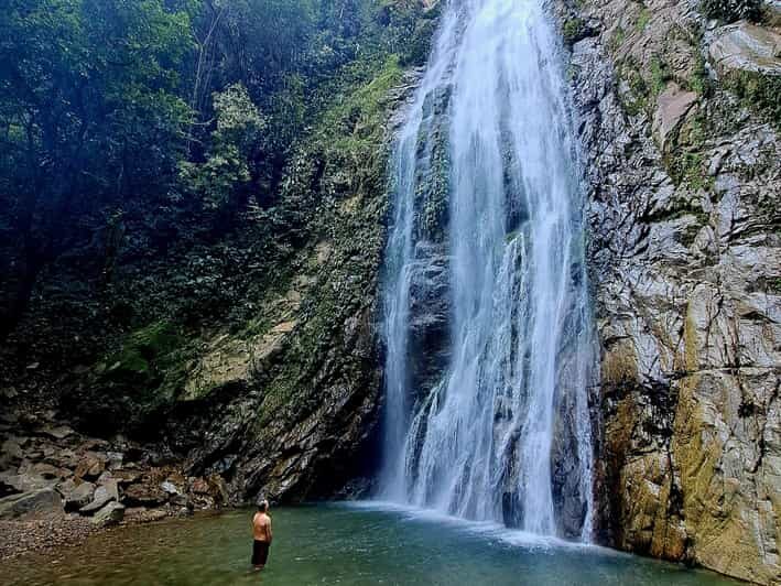 1-Day Trip from Medellín: Paragliding & Swim in Waterfall - The Real Value of This Tour