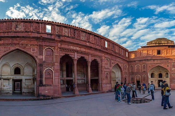 1-Day Trip from New Delhi to Agra and Taj Mahal with Agra Fort - An Honest Look at the 1-Day Trip from New Delhi to Agra with Taj Mahal and Agra Fort