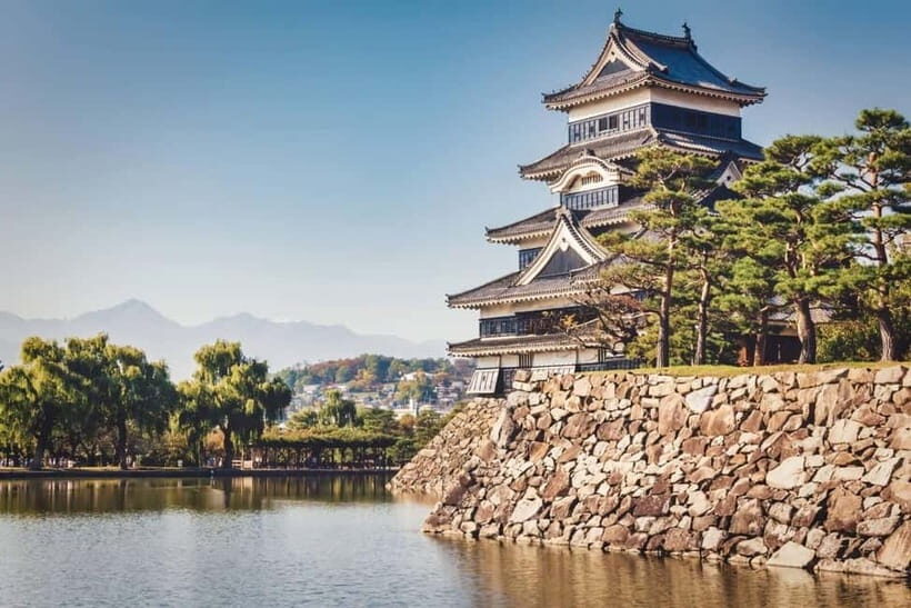 1-Day Walking Tour In Matsumoto: Matcha Tea and Local Art - The Icon: Matsumoto Castle and Kaichi School