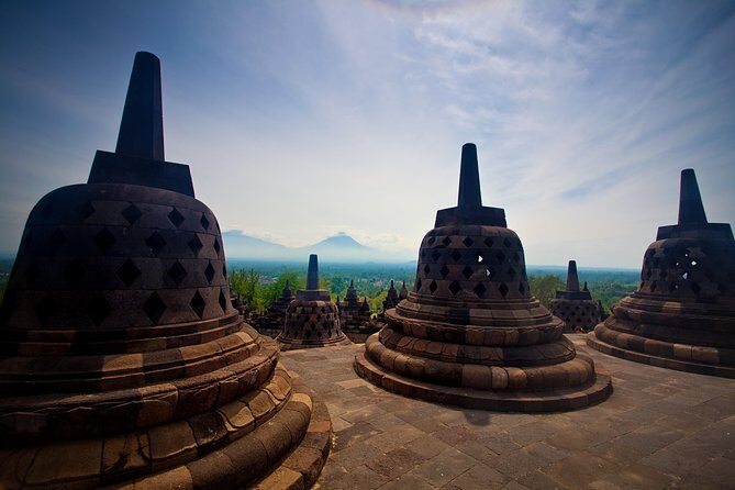 1-Day Yogyakarta Merapi Borobudur - PRIVATE Tour with GUIDE - The Sum Up: Who Will Get the Most Out of This Tour?
