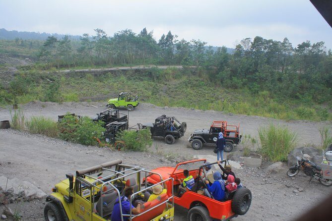 1-Day Yogyakarta Merapi Borobudur - PRIVATE Tour with GUIDE - FAQ