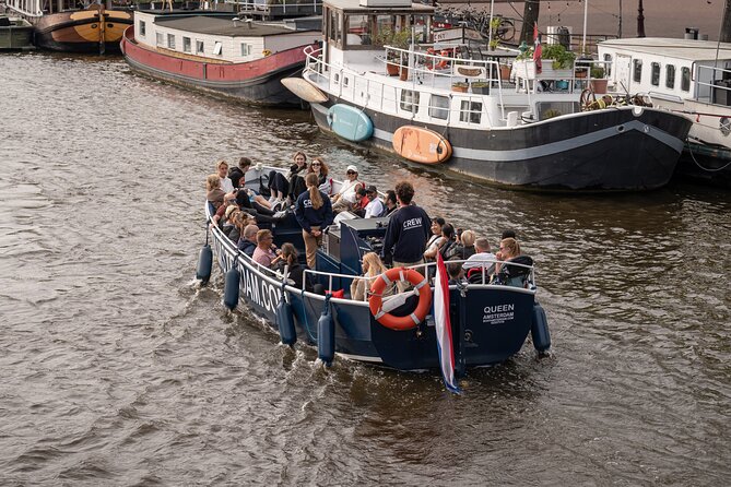 1 Hour Canal Cruise in Amsterdam - Accessibility and Participation