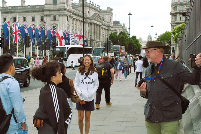 1 Hour Guided AI Walking Tour from Big Ben London in Any Language - Who Is This Tour Best For?
