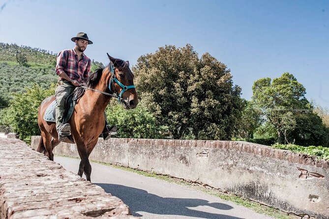 1 hour horseback ride in Valgraziosa Pisa - Including & Excluding: What’s in the Price?
