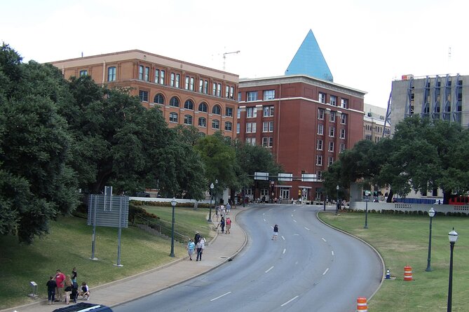 1-Hour JFK Assassination Walking Tour - What the Tour Includes and What It Doesn’t