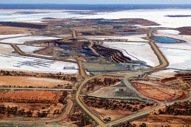 1-Hour Lake Lefroy including Big Pit Scenic Flight from Kalgoorlie - Key Points
