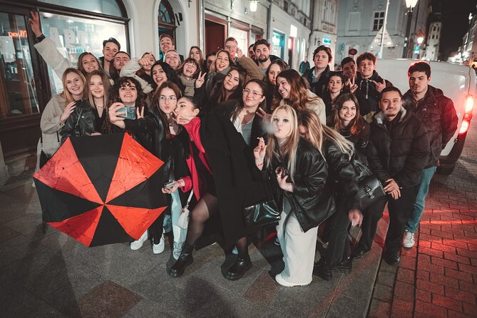 1 Hour of Open Bar With Krakow Animals Crawl + VIP Entry to Best Clubs - Pricing and Cancellation Policy