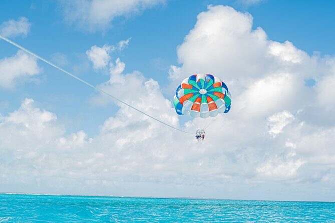 1 Hour Private Parasailing Charter, Grace Bay, Providenciales - The Sum Up