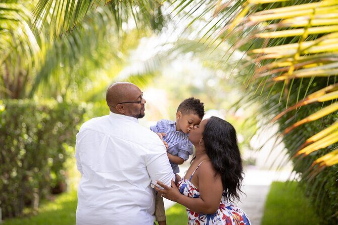 1 Hour Private Professional Portraits in Grace Bay Beach - An In-Depth Review of the Private Portrait Experience