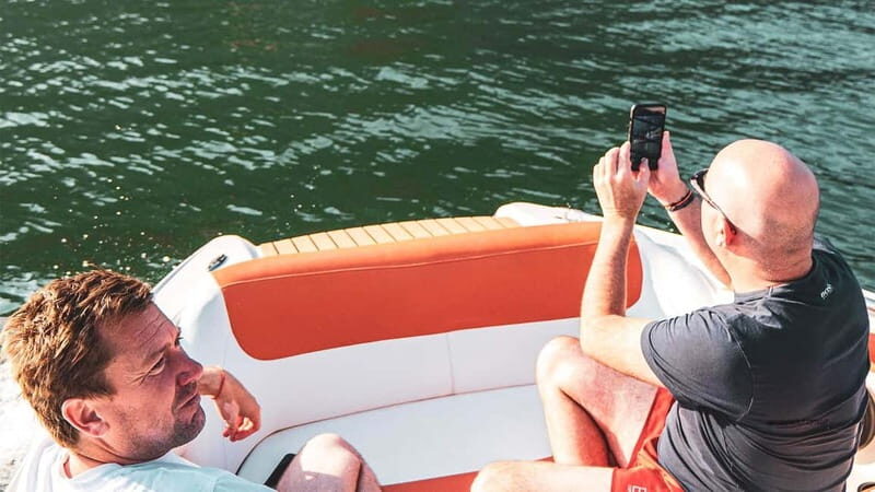 1 Hour Private Tour with Driver included and Prosecco - FAQ
