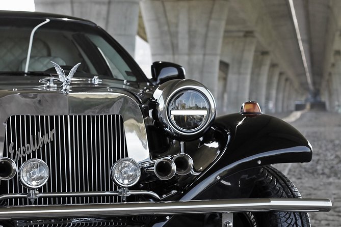 1 Hour Ride in Vintage Limousine - Private Tour and Group Exclusivity