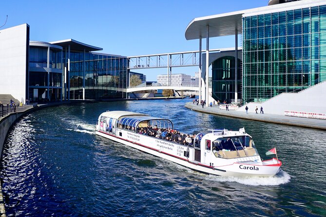 1-Hour River Cruise with Tour Guide. Bilingual (Ger/Engl) - Key Points