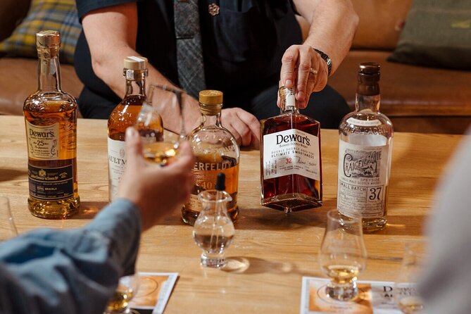 1 Hour Tasting of Rarest & Oldest Whiskies - Key Points