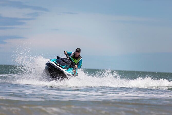 1-Hour Thunderball WWII Adventure Jet Skiing in Darwin - Key Points