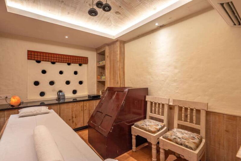 1 month Yoga meditation Retreat: The Trek Nepal - Daily Routine and Experience