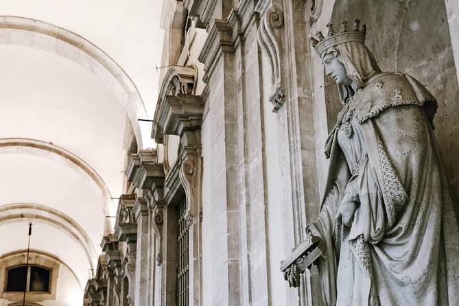 #1 Royal Palace Madrid | 100% Satisfaction Guaranteed! | 8ppl Max - Frequently Asked Questions