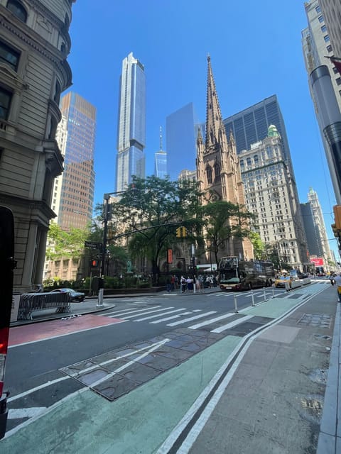 #1 Six Hour Bus Tour and Boat Ride By The Statue of Liberty - FAQs