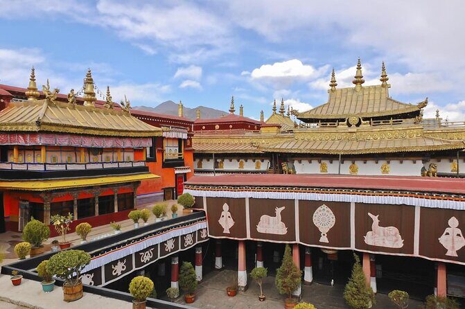 10-Day Guided Adventure in Tibet with Pickup - Discovering Tibet in 10 Days: A Balanced Look at the Guided Adventure
