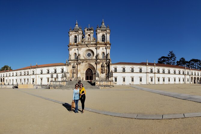 10-Hour Guided Tour of Fátima, Óbidos, Nazaré, Batalha, and Alcobaça - Inclusions
